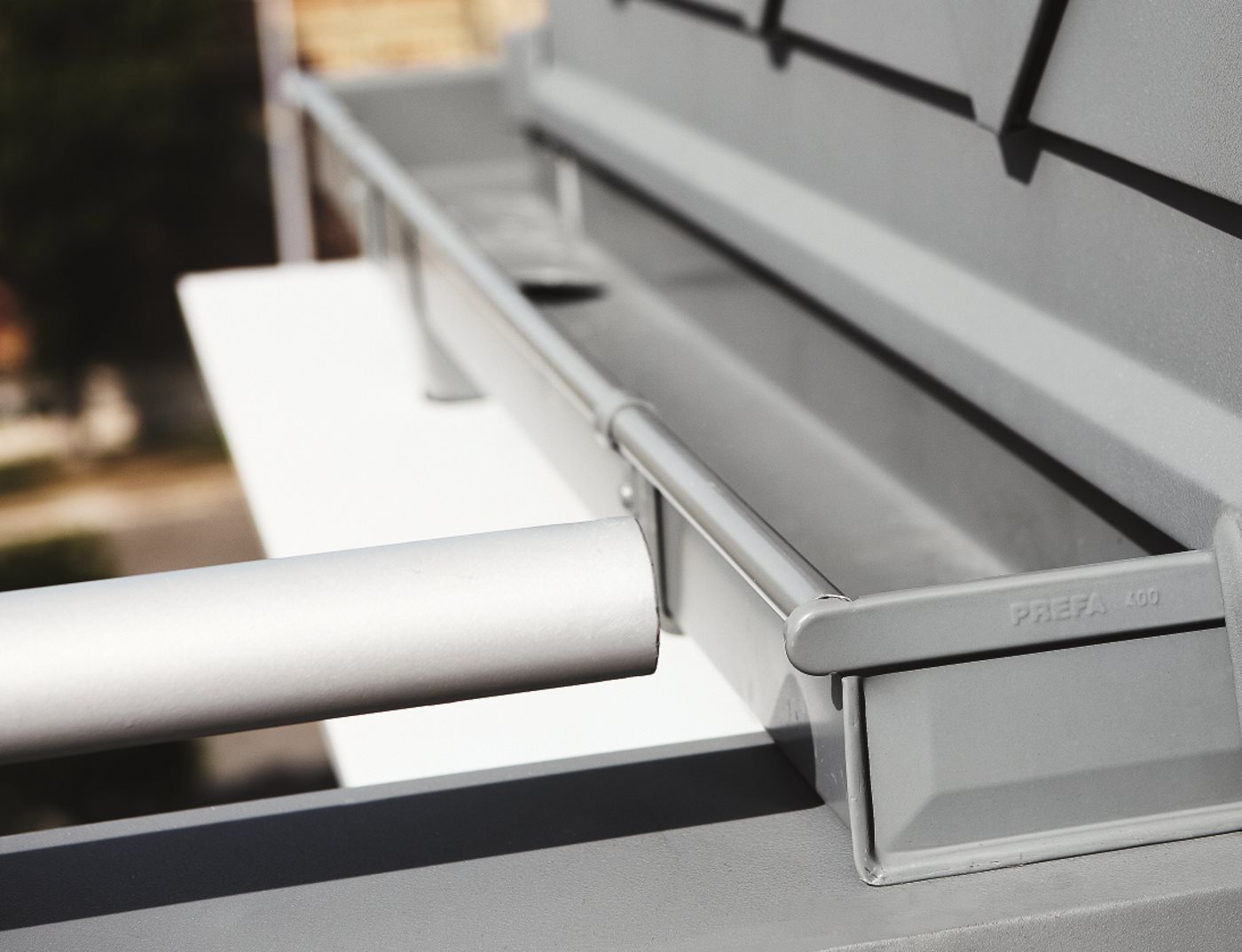 Kastenrinne - rostfreie und hochwertige Dachentwässerung | PREFA